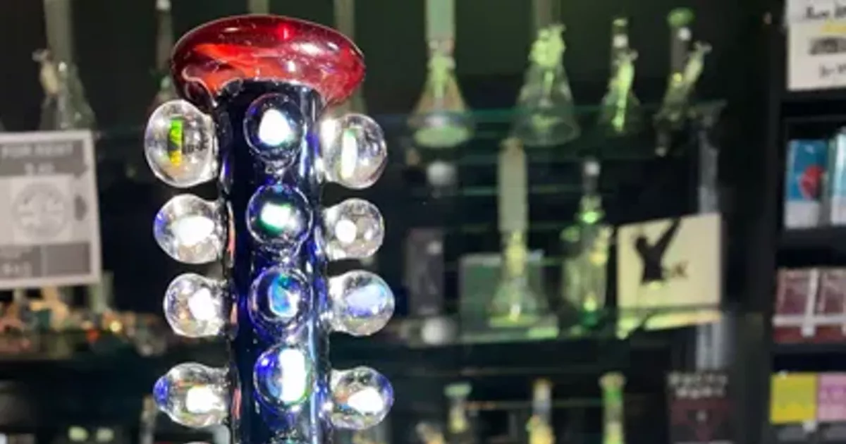 The Wonderful World of Rad Glass | The Source Weekly - Bend, Oregon