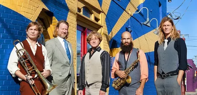 Live review: Sol Driven Train, Visulite Theatre (12/7/2013) | The CLog