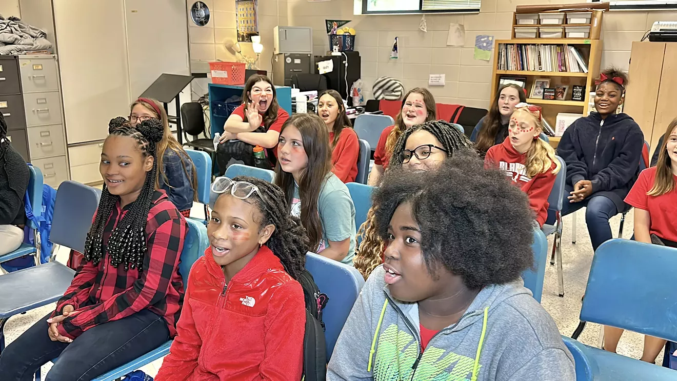 G100, Donatos and Step One Auto Surprise Effingham Middle School ...