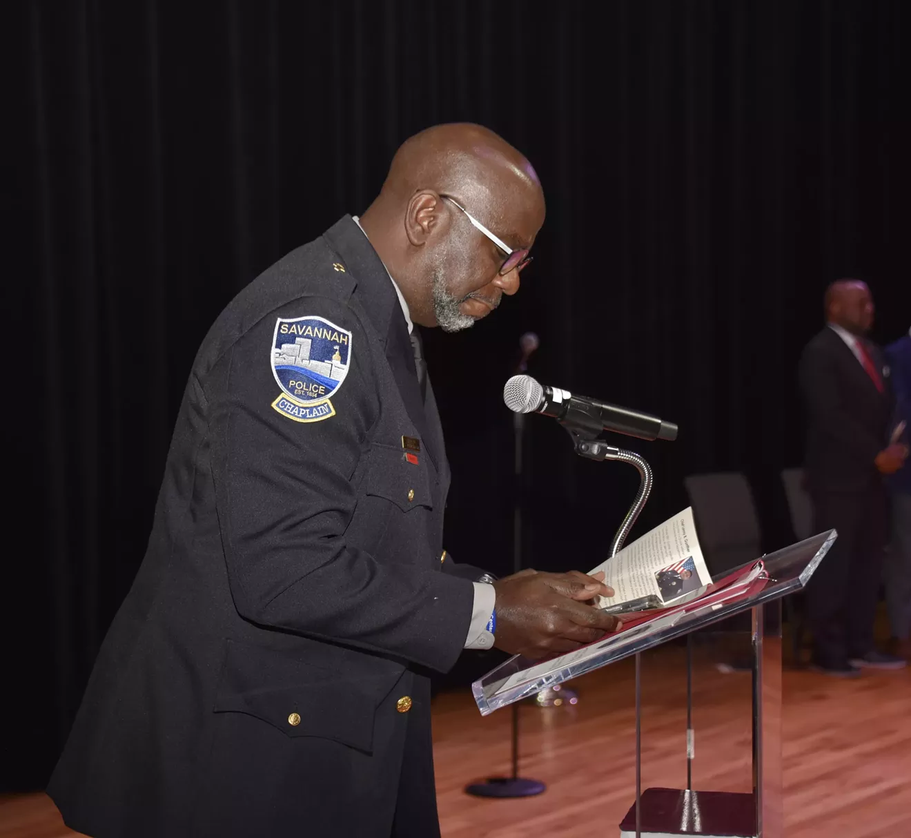 Savannah Police Department Swears In Police Chief Lenny Gunther ...