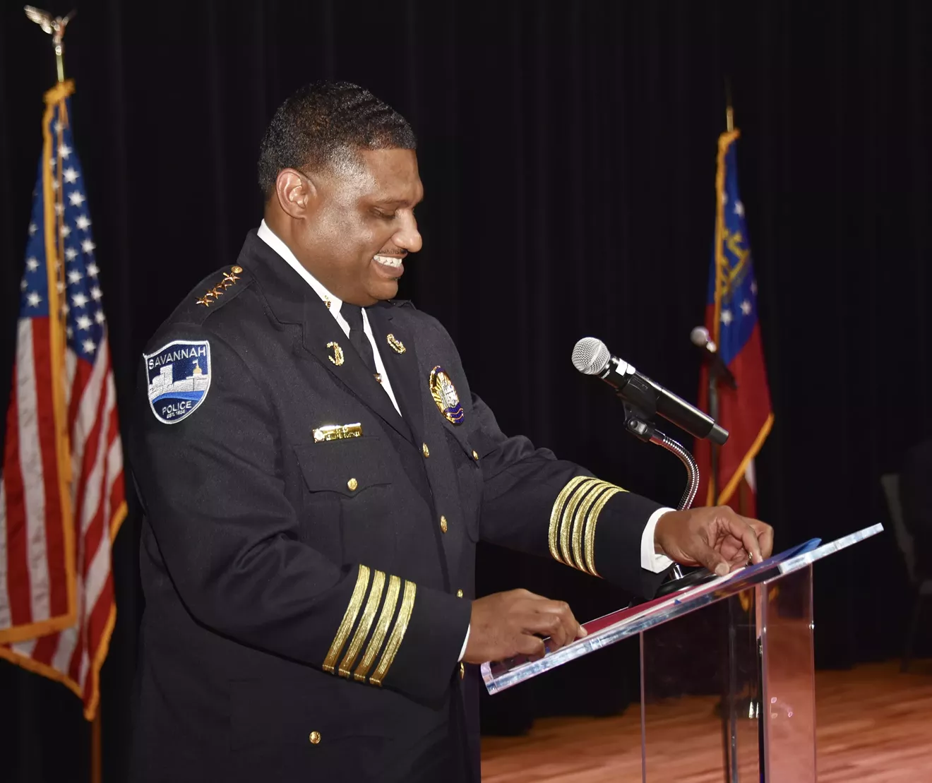 Savannah Police Department Swears In Police Chief Lenny Gunther ...