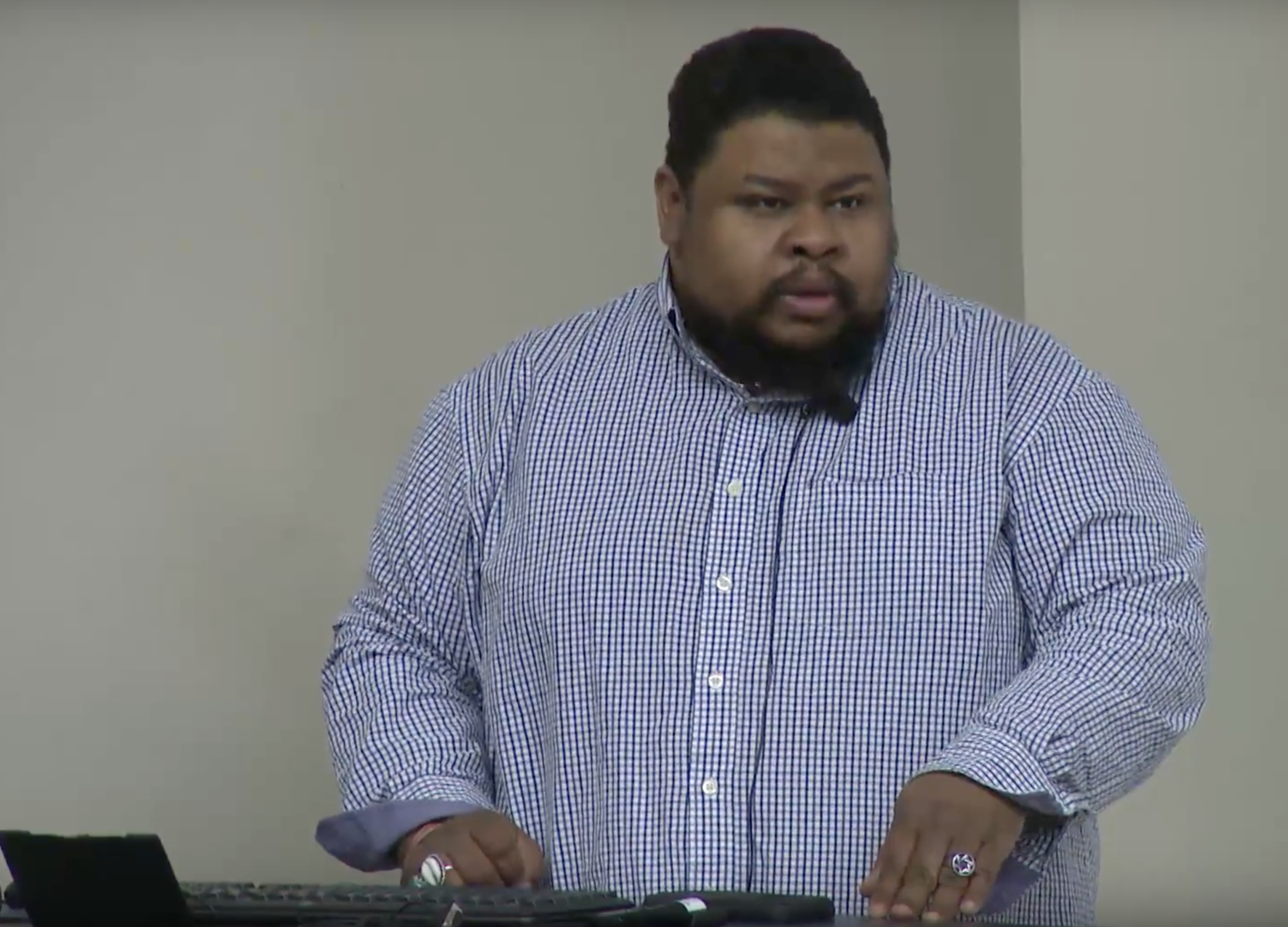 Michael Twitty explains the cultural appropriation of food and culinary ...