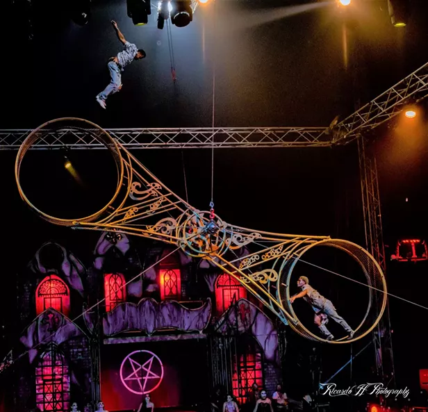 Cirque Italia’s Paranormal Cirque II in Eureka this Weekend | A+E