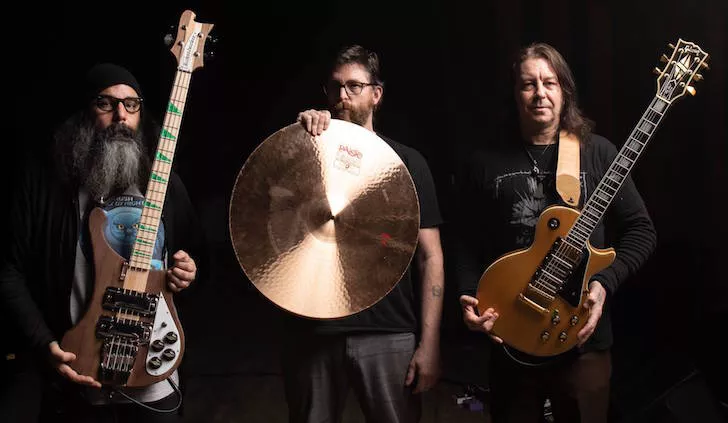 How to play doom metal - slowlopa