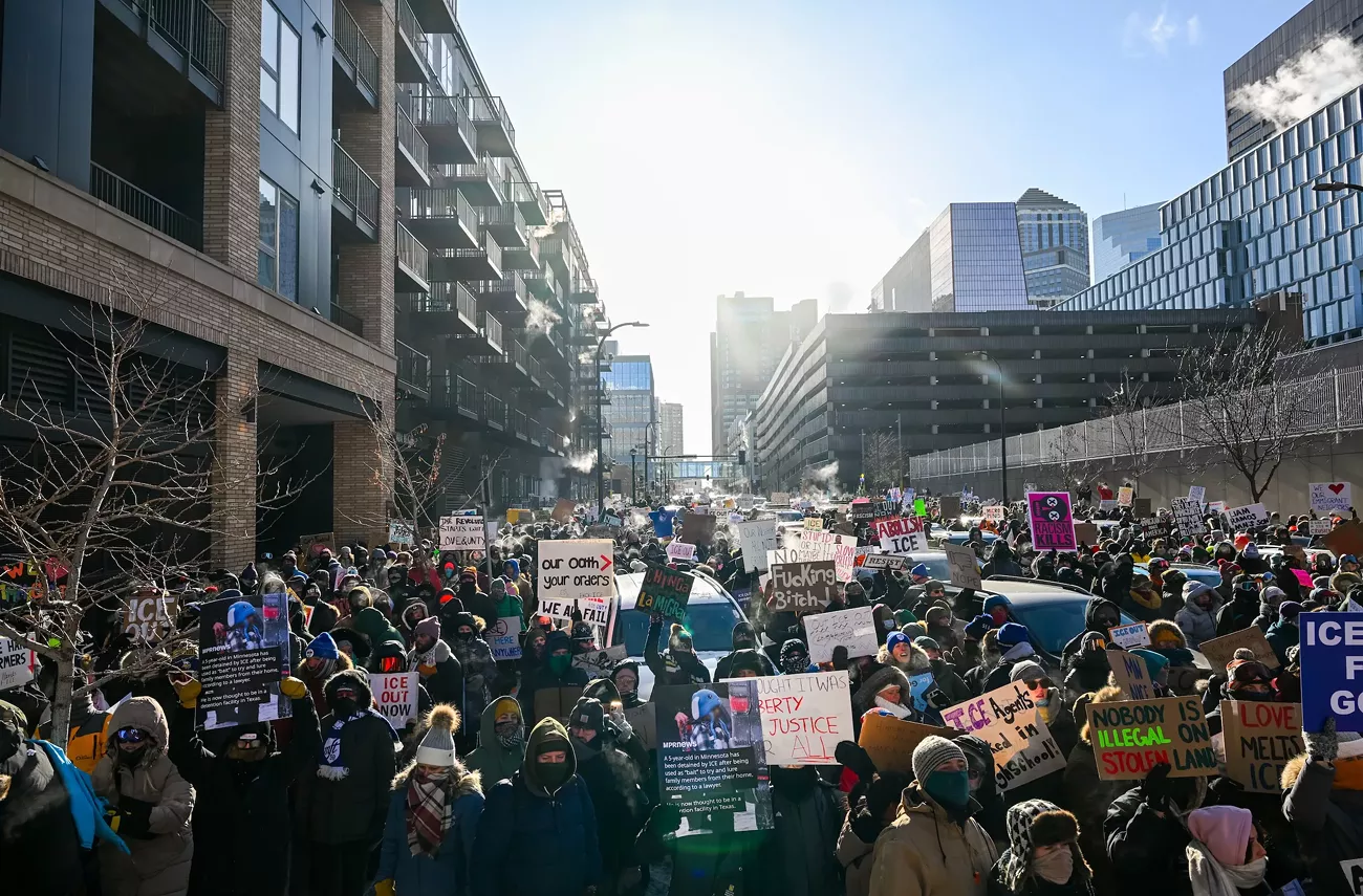 Good Morning, News: Federal Agents Who Shot at Alex Pretti Placed on ...