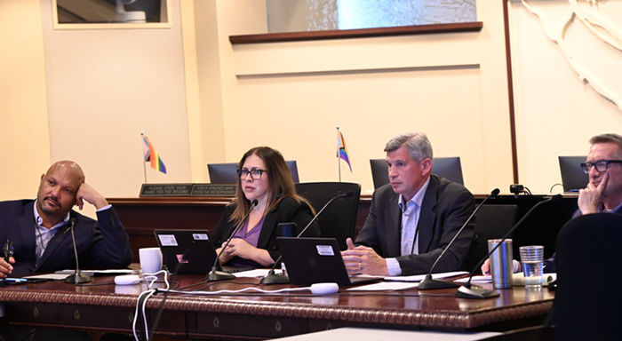 Rene Gonzalez Holds Sizable Fundraising Lead in Portland Mayor’s Race ...