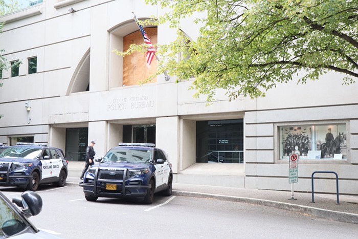 Abe Asher - Journalist Profile - Intelligent Relations