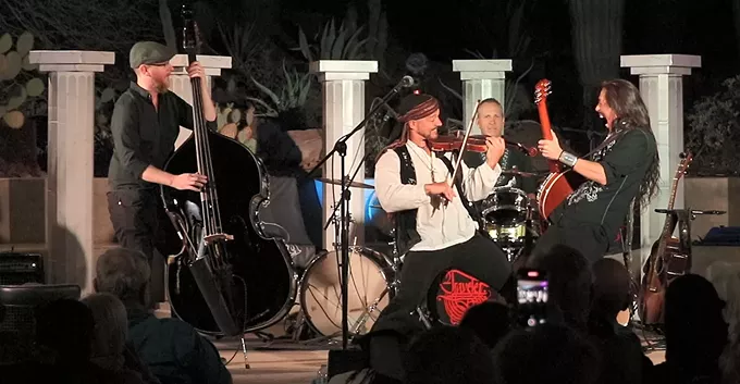 Traveler Follows ‘That Feeling’ | Music Feature | Tucson Weekly